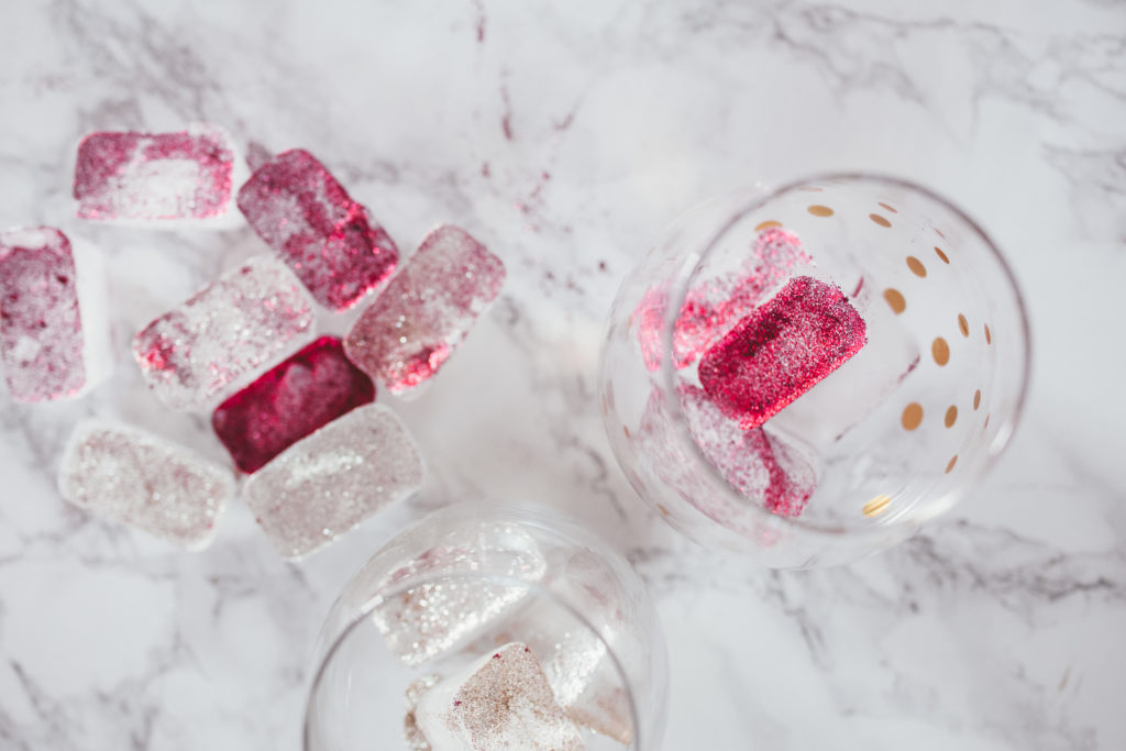 DIY Edible Glitter Ice Cubes